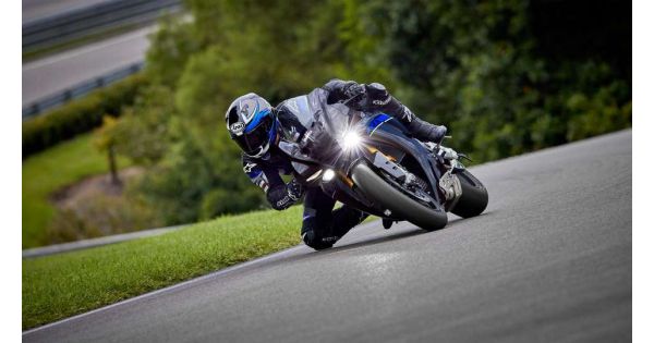 Купить Мотоцикл YAMAHA R1 (Icon Blue) 2024 - цена 2899000 ₽ в Москве